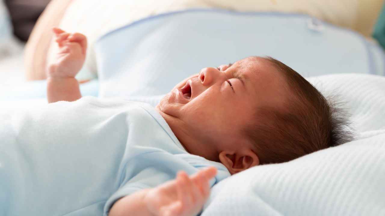 Baby Not Passing Urine Since 6, 12, Or 24 Hours? Know Why