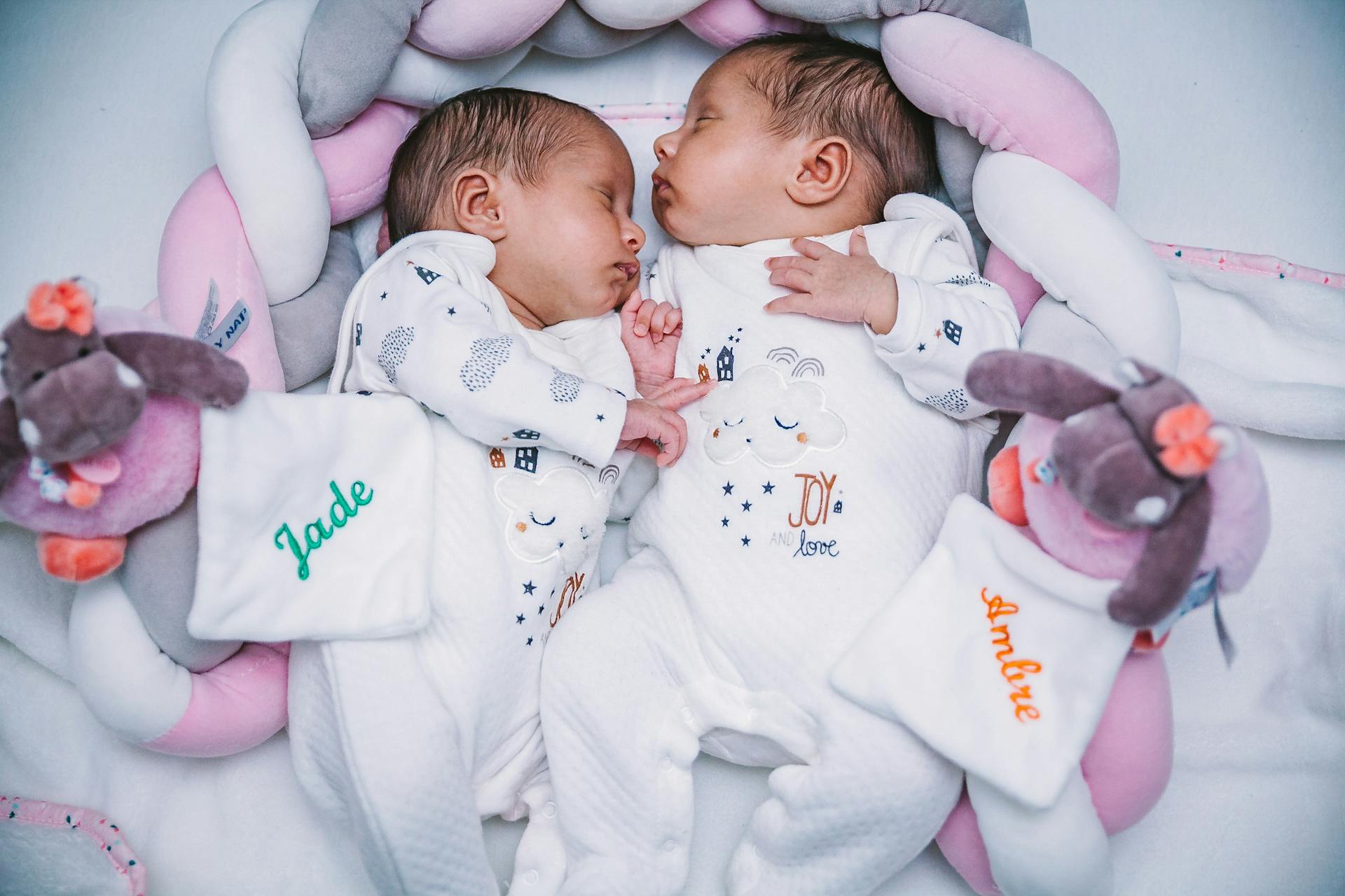 Newborns And Air Conditioning: Is It Ideal & Safe?